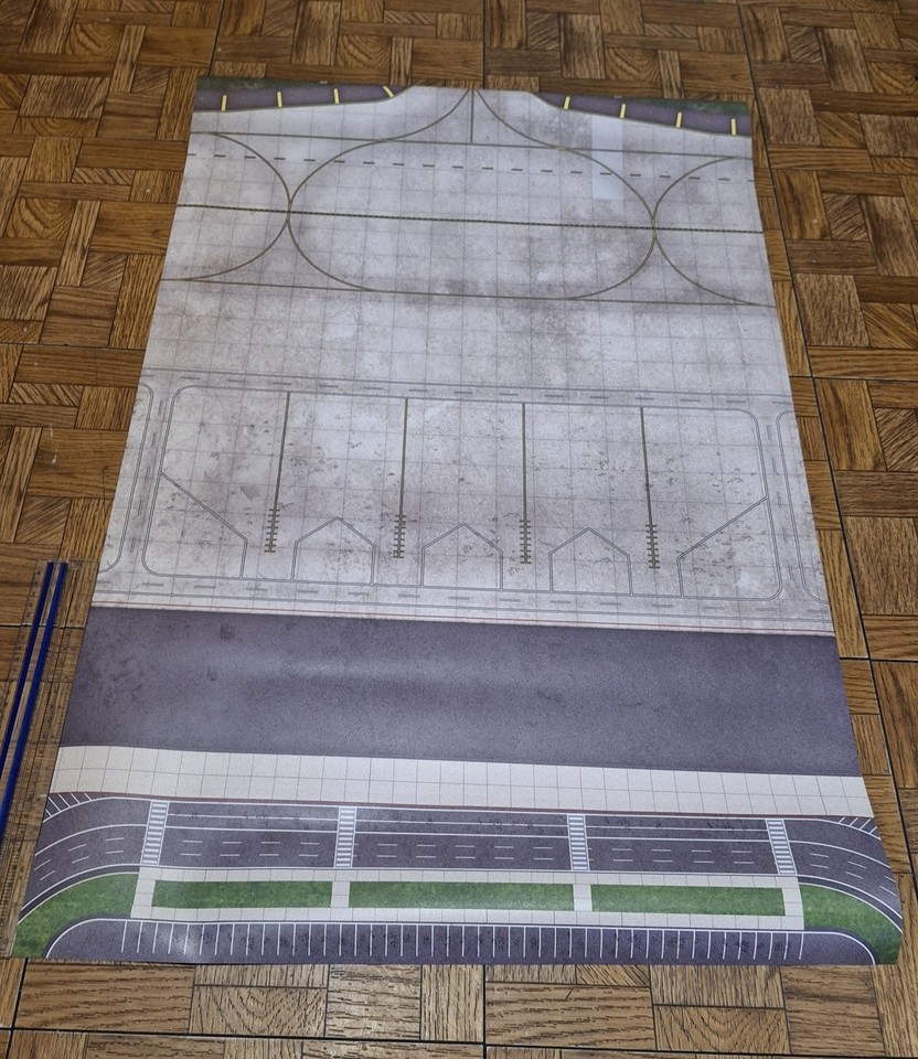 1:400 Model Airport Layout (Layover Layouts) | eBay UK