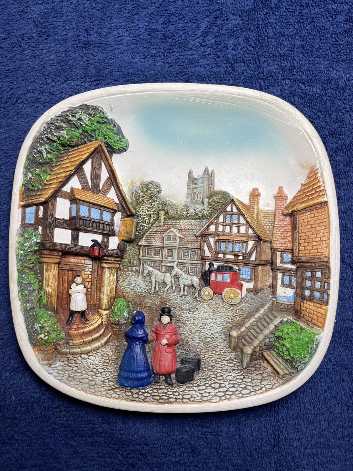 Vintage 3-D English Hanging Wall Art Chalkware Legend Plates Scenes Set ...