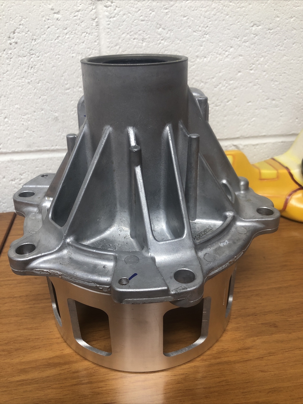 24272517 Housing Gm | eBay