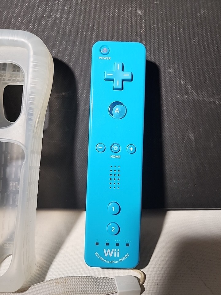 Nintendo Wii BLUE Controller Authentic OEM Wii Remote Motion Plus + Sleeve | eBay