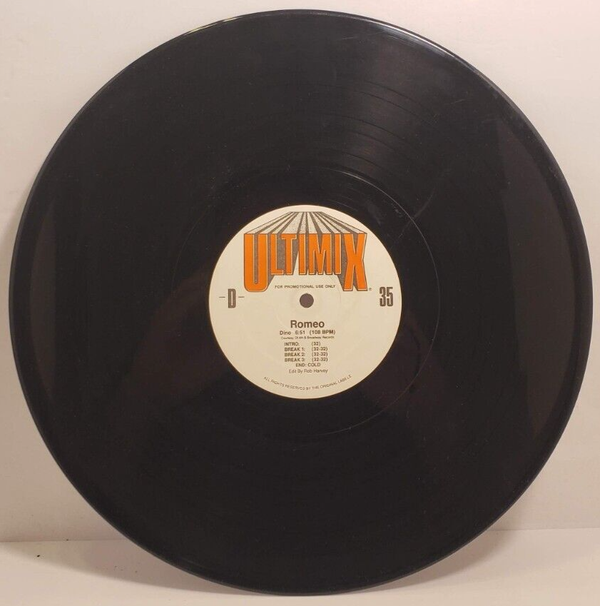 ULTIMIX 35 Sides C-F 12”Vinyl Maxi-Singles Lot of 2 Records 90's DJ ...