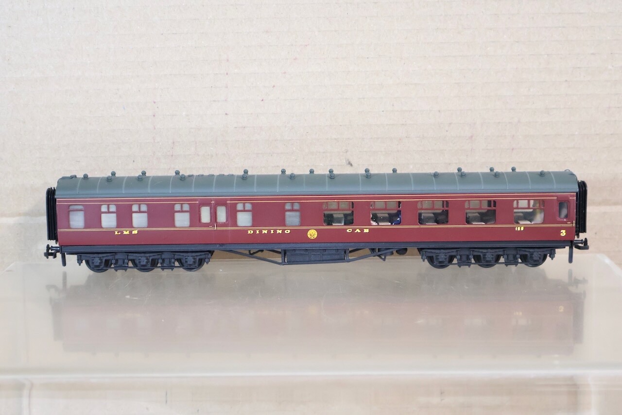 COMET MODELS KIT BUILT LMS MAROON 12 WHEEL 3rd CLASS DINING CAR COACH ...