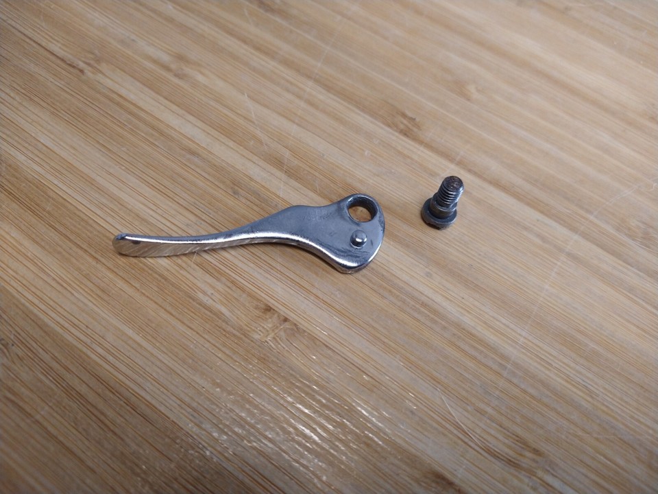 Singer Genuine Presser Foot Lifter Part For Stylist Model 413 Sewing ...