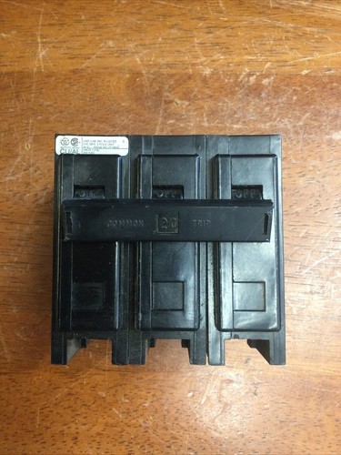 CUTLER HAMMER EATON BAB BAB3020H 3 Pole 20 Amp 240v Circuit Breaker ...