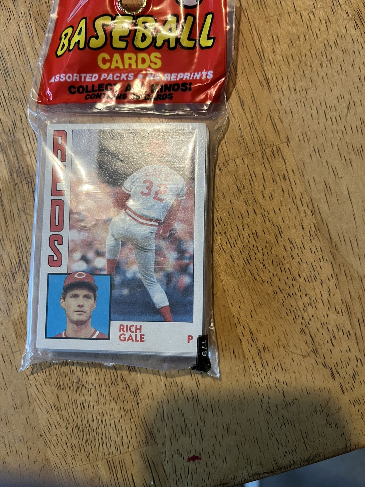 Nolan Ryan, Carlton, Perry,Gale Showing Rare Oddball Baseball Card Pack ...