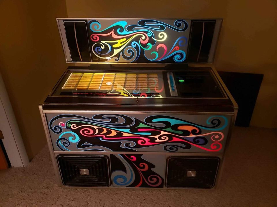 1972 Psychedelic JUKEBOX ROCK-OLA 470 Vinyl 45rpm 200 PLAY Juke Box ...