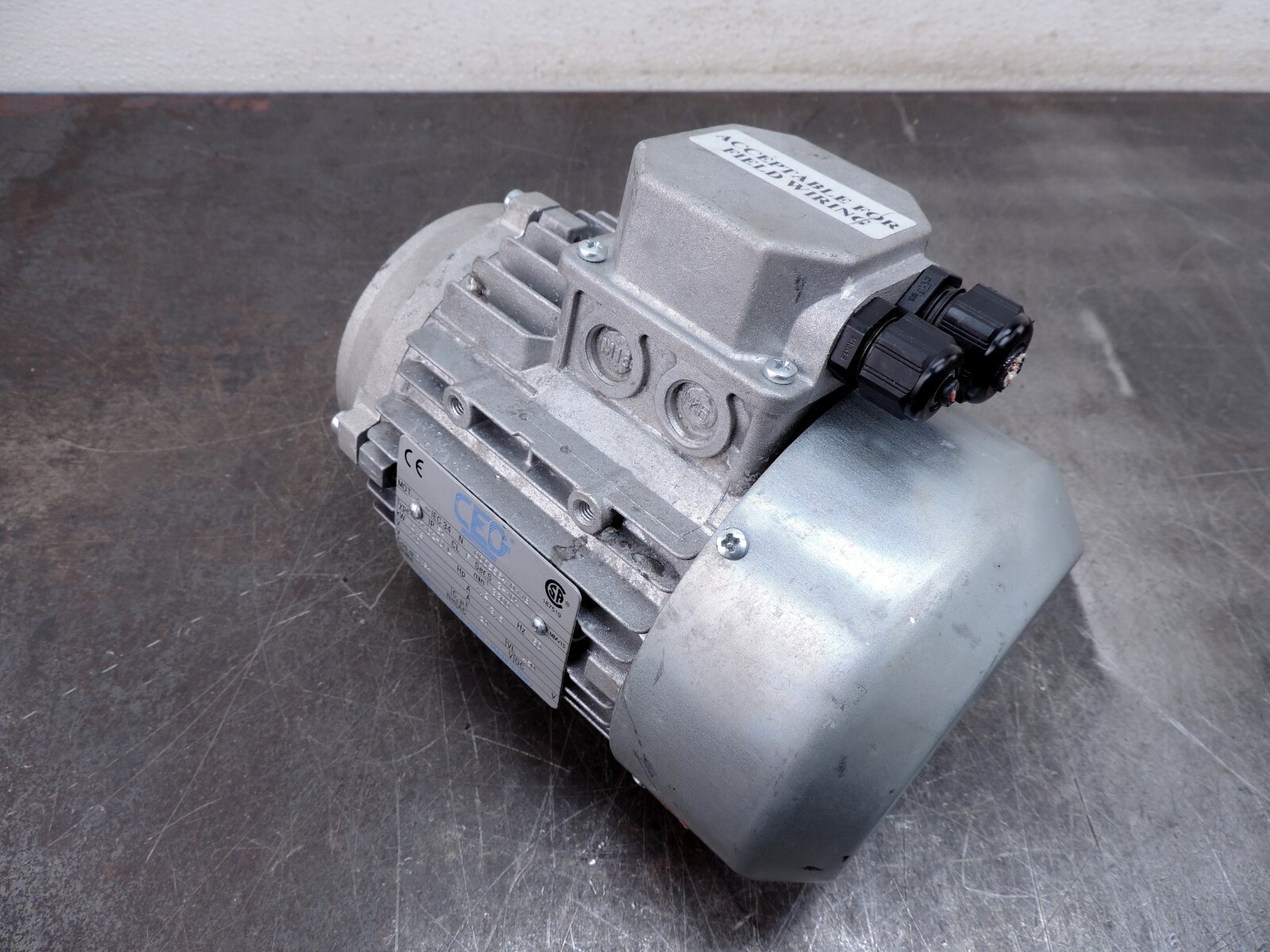 CEG Electric Motor 0.9 KW Speed 3300 RPM 110 vac 0005564 0118 MM71D2 ...