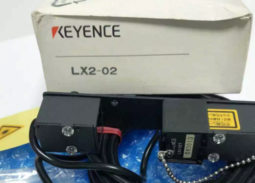 NEW KEYENCE LX2-02 (LX2-02R+LX2-02T) Laser Sensor | eBay