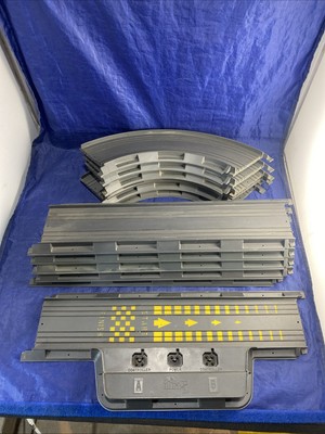 AURORA AFX TRACK LOT SLOTLESS Ultra 5 Speed Steer Straight, Curves ...