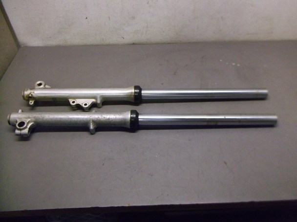 1981-82 Yamaha XJ550 Maxim Front Forks | eBay