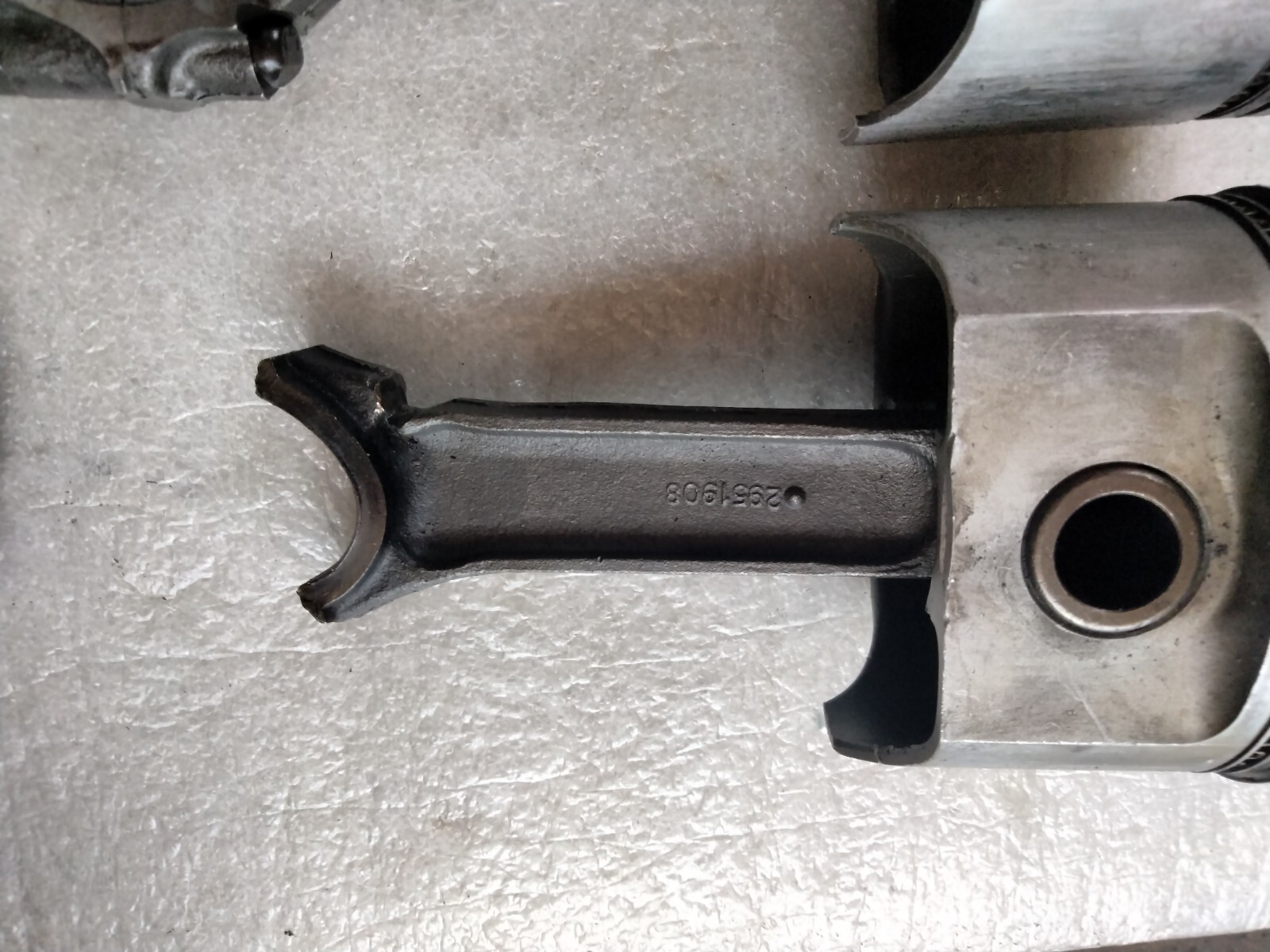 Mopar 440 Pistons, 7 Six Pack Rods for CUDA, Challenger, GTX, Superbee ...