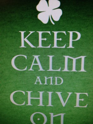the Chive *Authentic* IRISH Keep Calm and Chive On Men's T-Shirt M XL ...