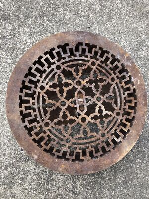 A1P Antique Unusual Circular Cast-Iron Heating Grate With Partial Fins ...