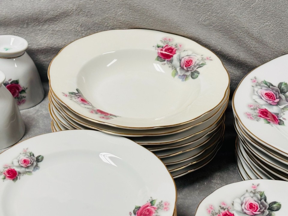 Vintage Rose China Dinnerware 40pc Set Plates Bowls Cups Saucers Gold ...
