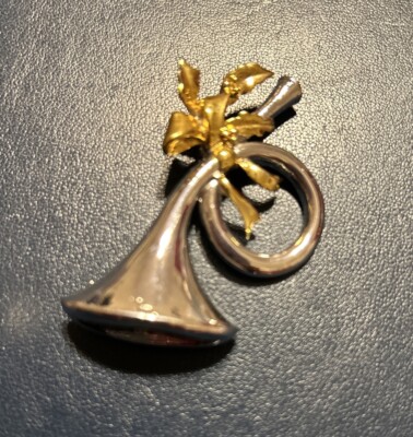 NEW CHRISTMAS BUGLE BROOCH/PIN | eBay