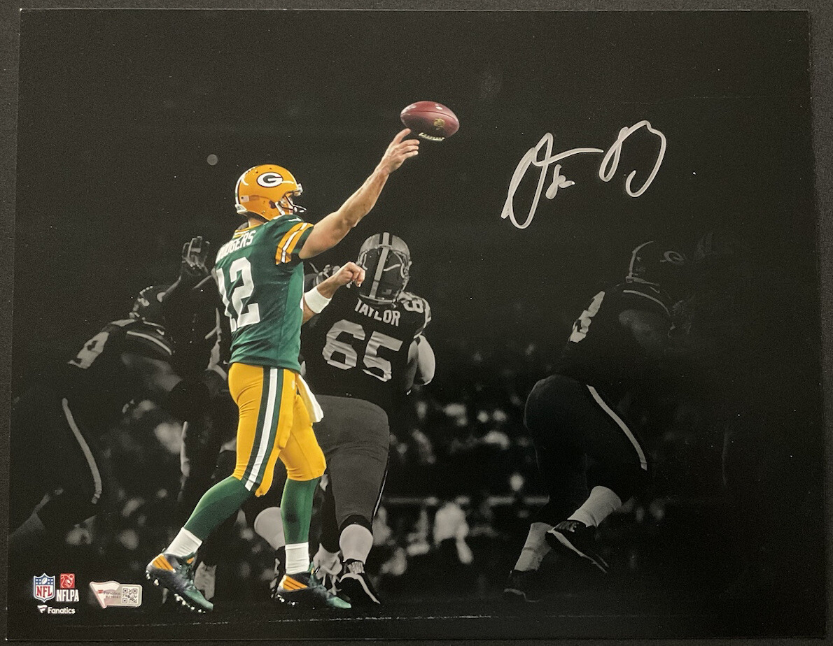 Aaron Rodgers | Autographed Football Memorabilia & NFL Merchandise