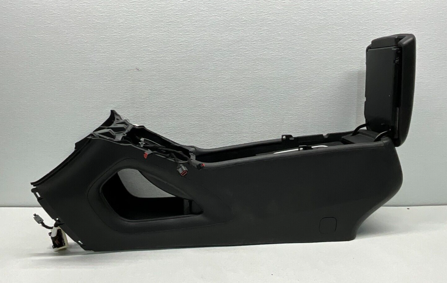 15-17 CHRYSLER 200 CENTER CONSOLE WITH ARMREST AND CUP HOLDER ASSY, OEM ...