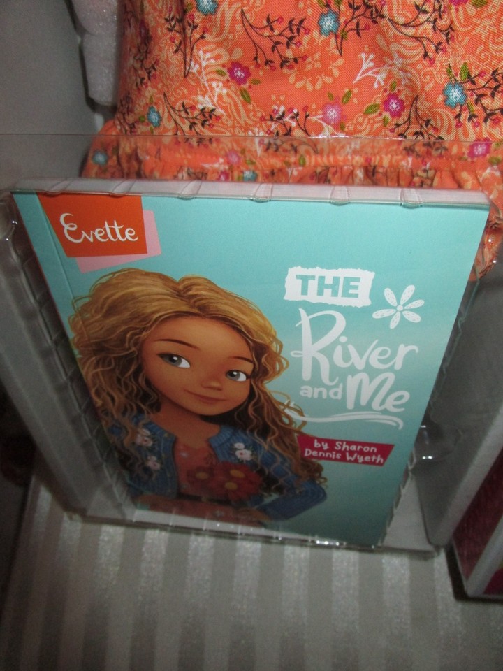 NEW AMERICAN GIRL DOLL EVETTE PEETERS 18" DOLL WORLD BY US | eBay