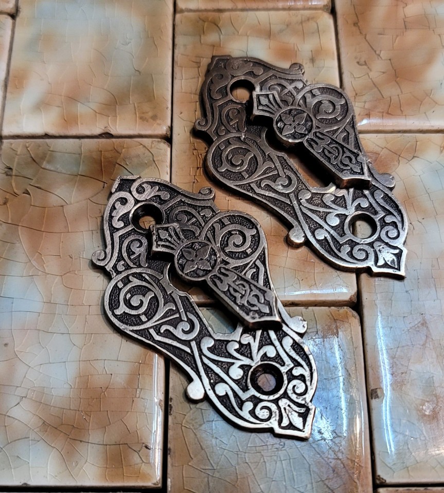 2 Ornate Antique Victorian Cast Metal Door Rotating Escutcheon Key Hole ...