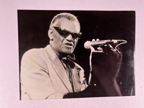 Ray Charles Photo On Stage Original Black And White Press Promotion Nov ...