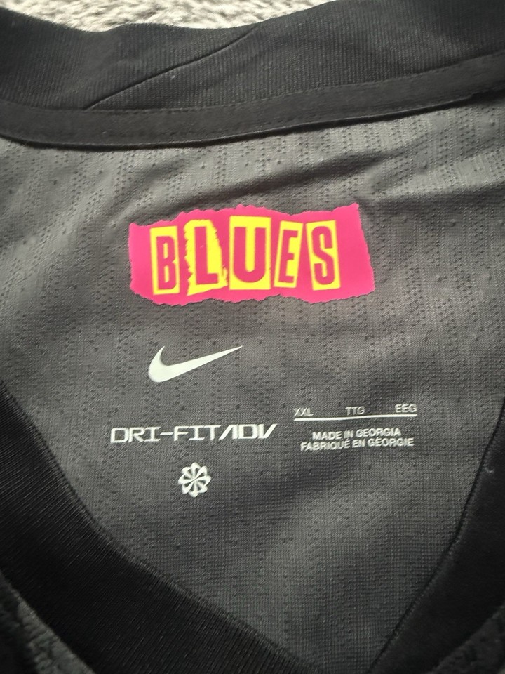 Nike Chelsea F.C. 2024/25 Men's Stadium Third Jersey in black/pink ...