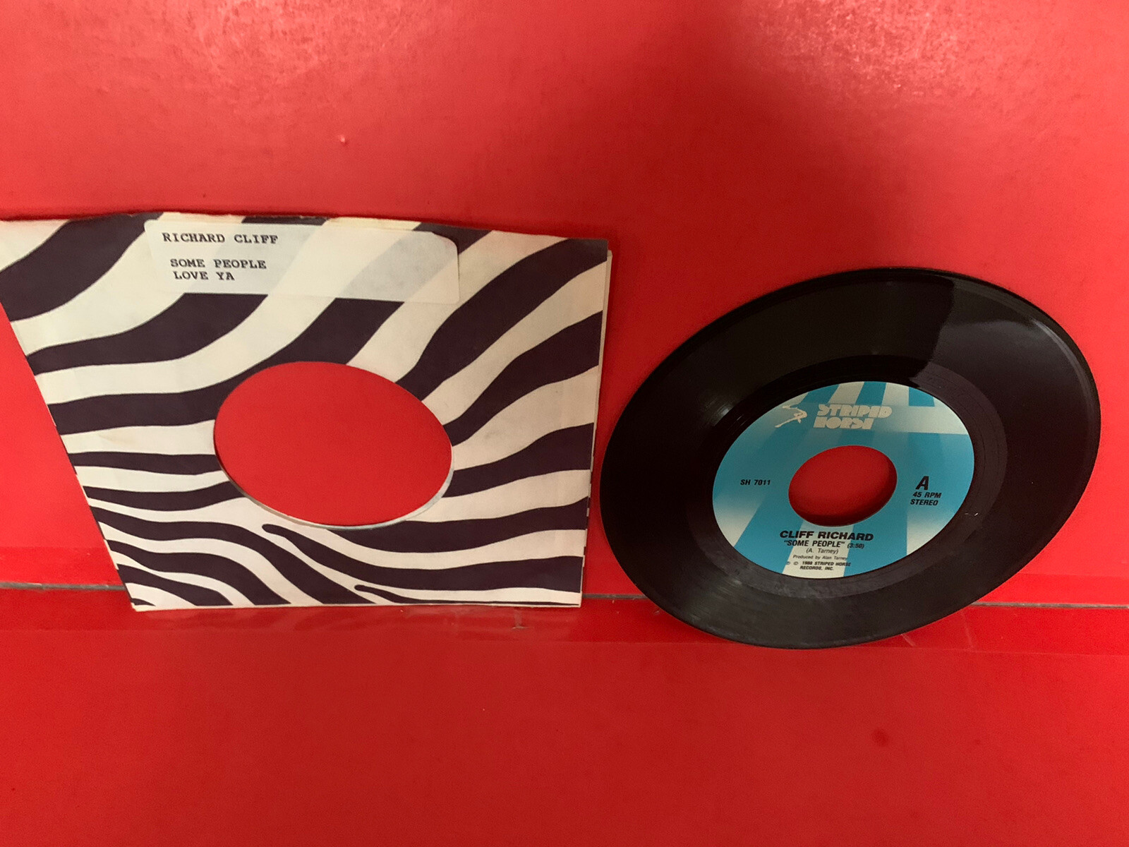 Cliff Richard - Some People - 45 RPM | eBay