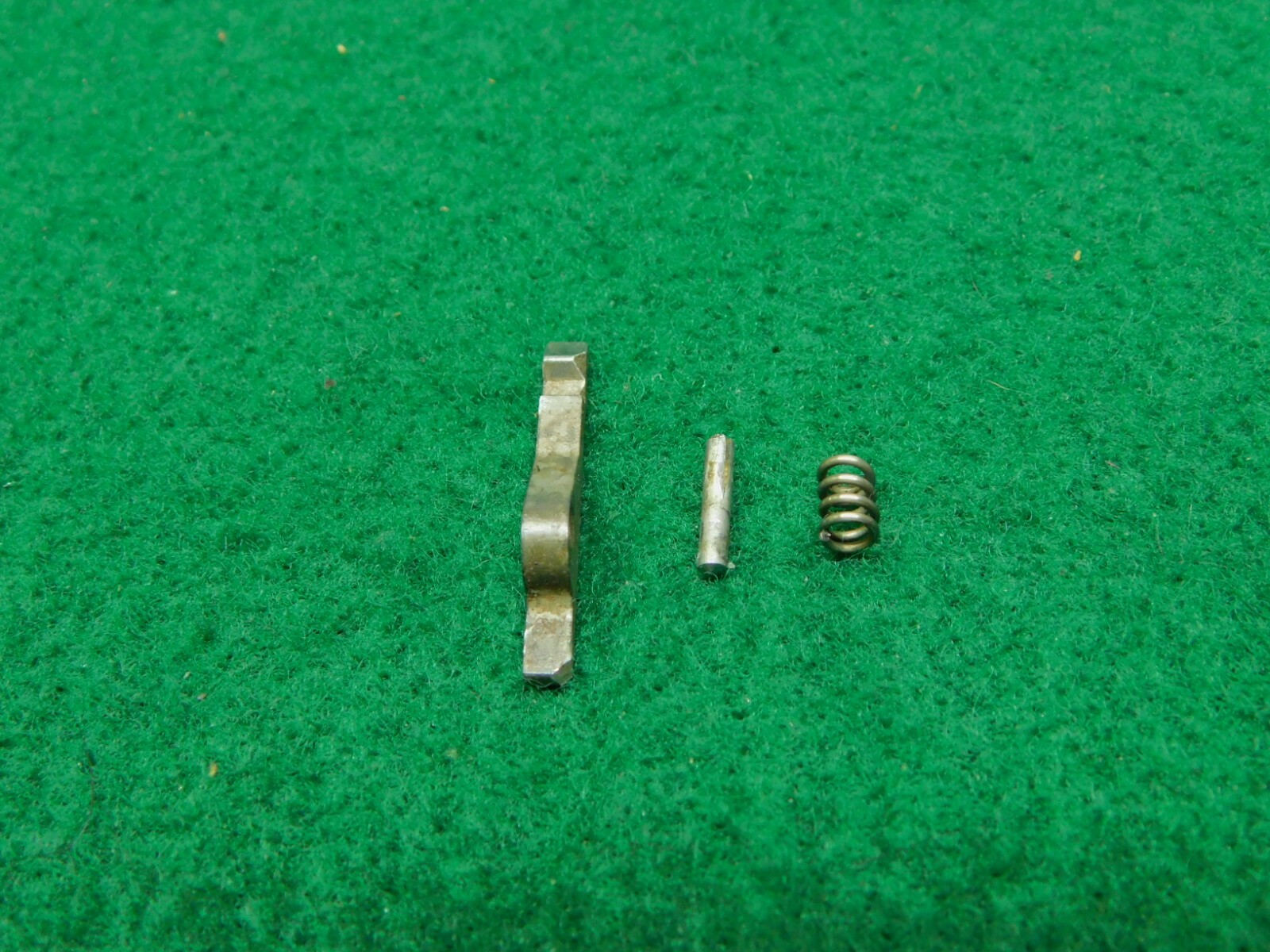 Mossberg 500 Extractor Left Hand Set 12 16 20 GA Original | eBay