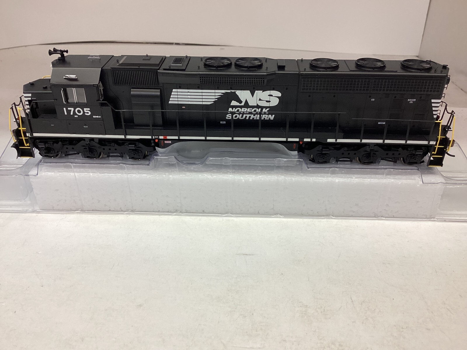 Athearn Genesis #G65817 HO scale “NS” SD45-2 with DCC & Sound Rd. #1705 ...
