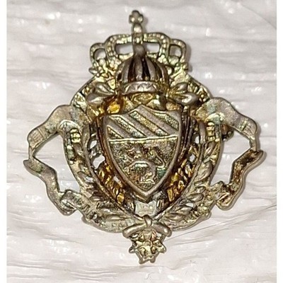 A Vintage Military Cap Badge British Shield Rampant Lion Crown Heraldry ...