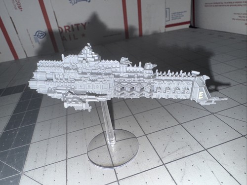 Warhammer 40k Battlefleet Gothic Imperial Mars Class Cruiser unpainted ...