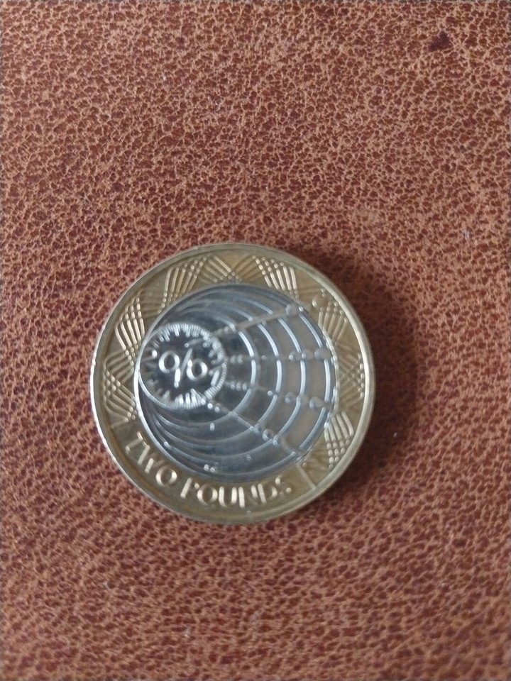 UK £2 Pound Coin 2001 Marconi 1st Wireless 2 different queen face young ...