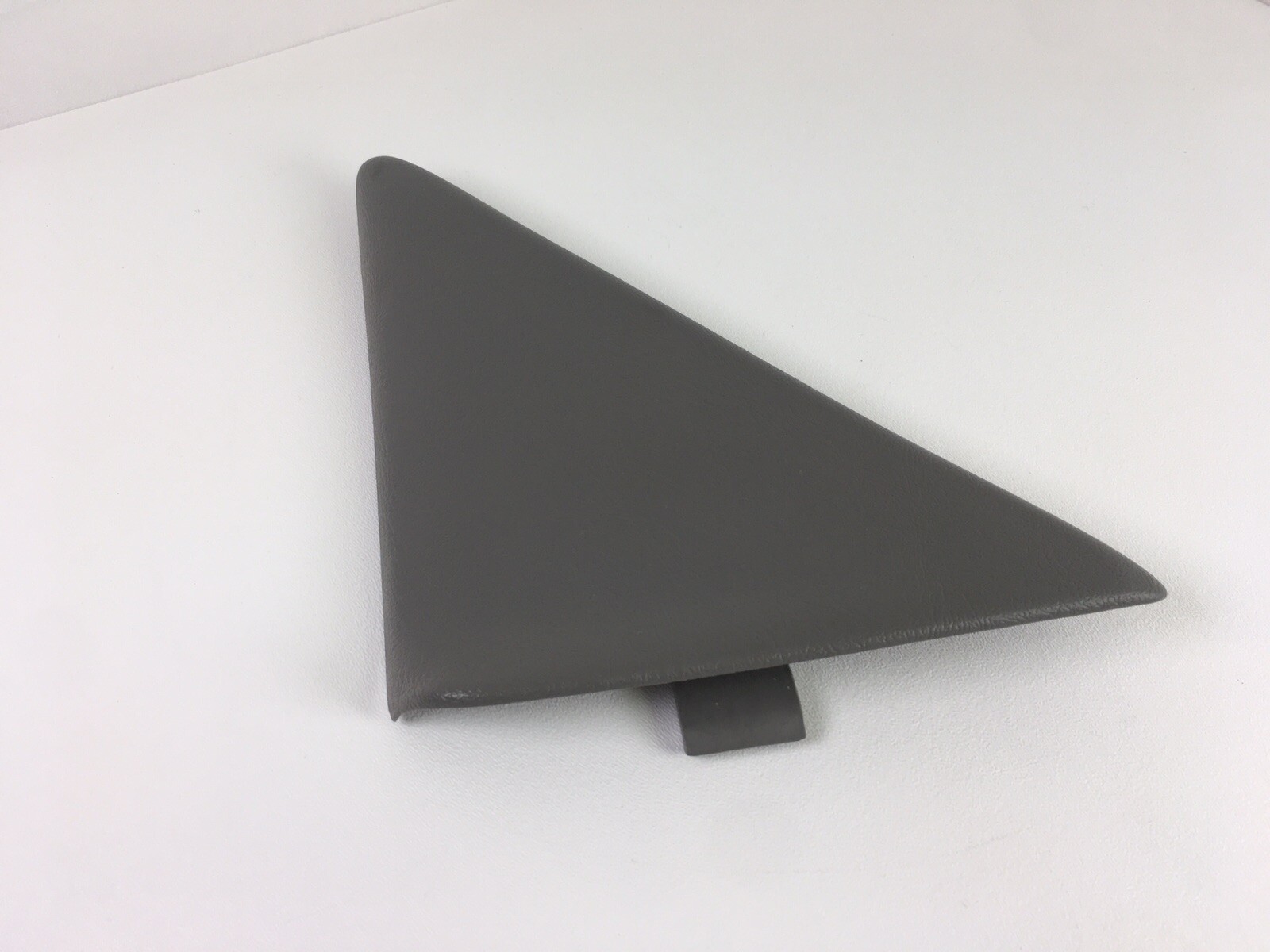 00-06 Suburban Left LH Door Sail Panel Pewter Gray Trim Triangle Cover ...