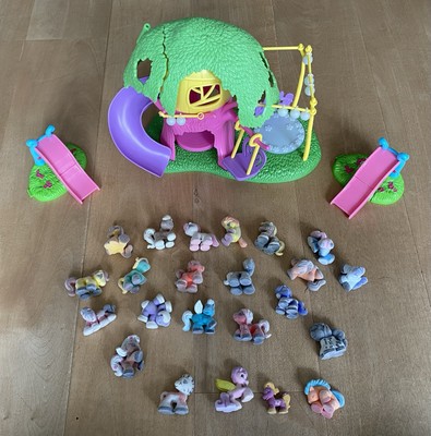 Schönes Filly Baumhaus mit Rutschen, viele Filly Pferde, Fairys, selten ...