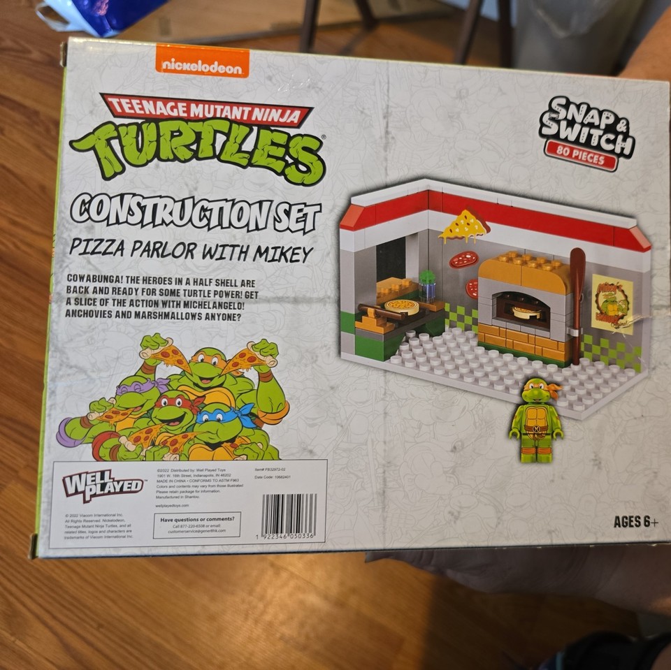Teenage Mutant Ninja Turtles Snap & Switch Pizza Parlor Construction ...