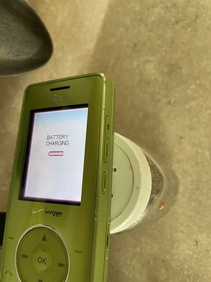 LG Verizon Chocolate Phone Green in Box Read Description | eBay