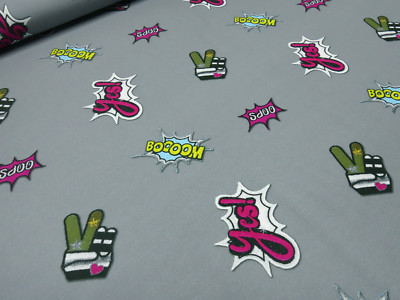 Stoff Jersey Sticker Druck "boom" grau Kleiderstoff Kinderstoff Little ...