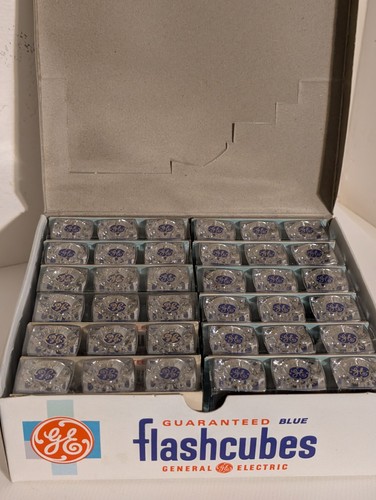 GE Blue Flash Cubes 12 Pack of 3 Cubes in Display Case new old stock ...