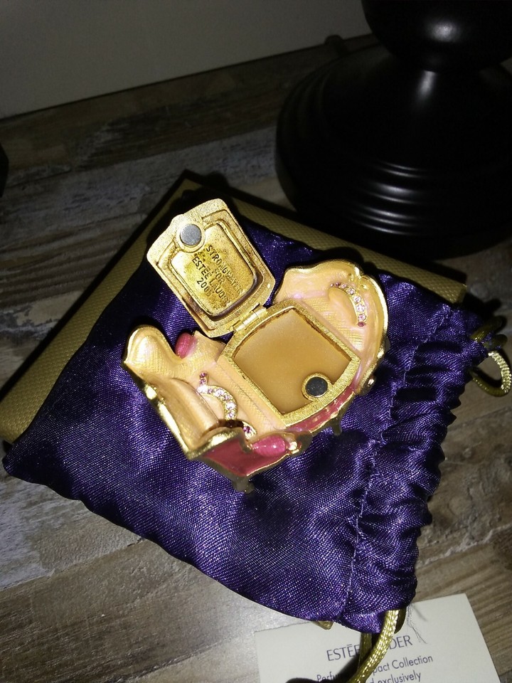 NIB Estee Lauder Solid Perfume Signed Compact Regal Kitty Cat Beyond ...