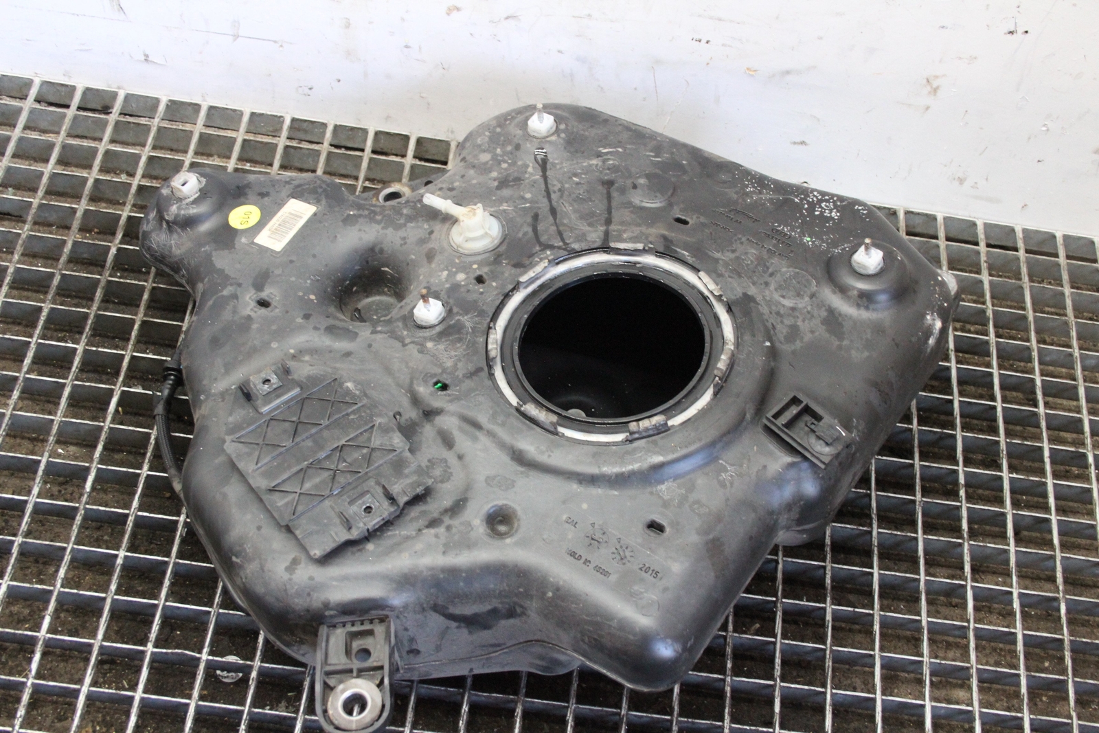 AUDI A6 C7 2016 AdBlue Tank 4G0131877K 2.0 Diesel 140kw 10032038 for ...