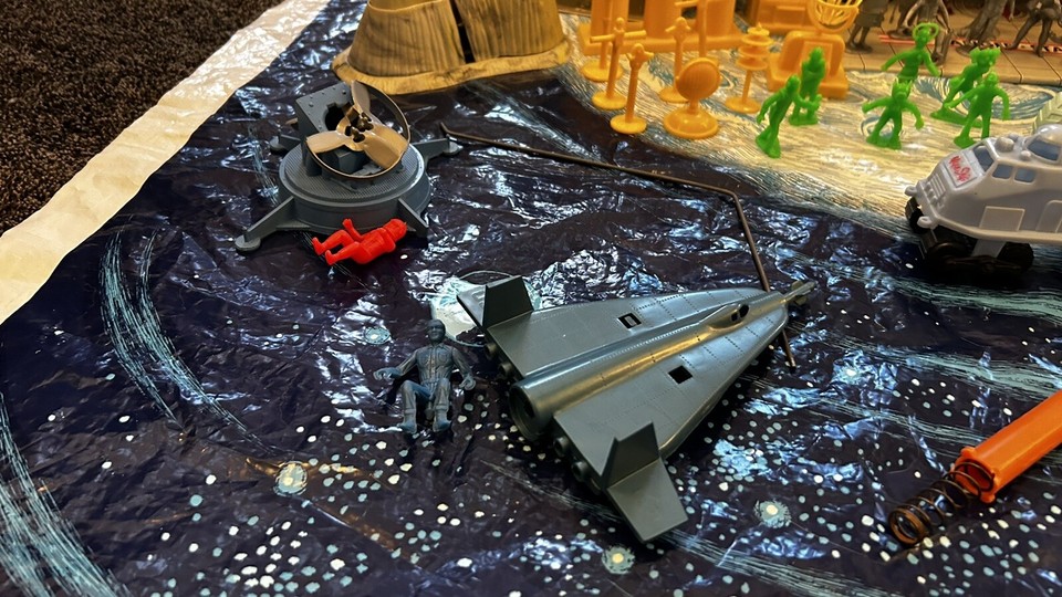 RARE Vintage Original Marx Moon Base Playset 4654 w/ Original Box, Bags ...