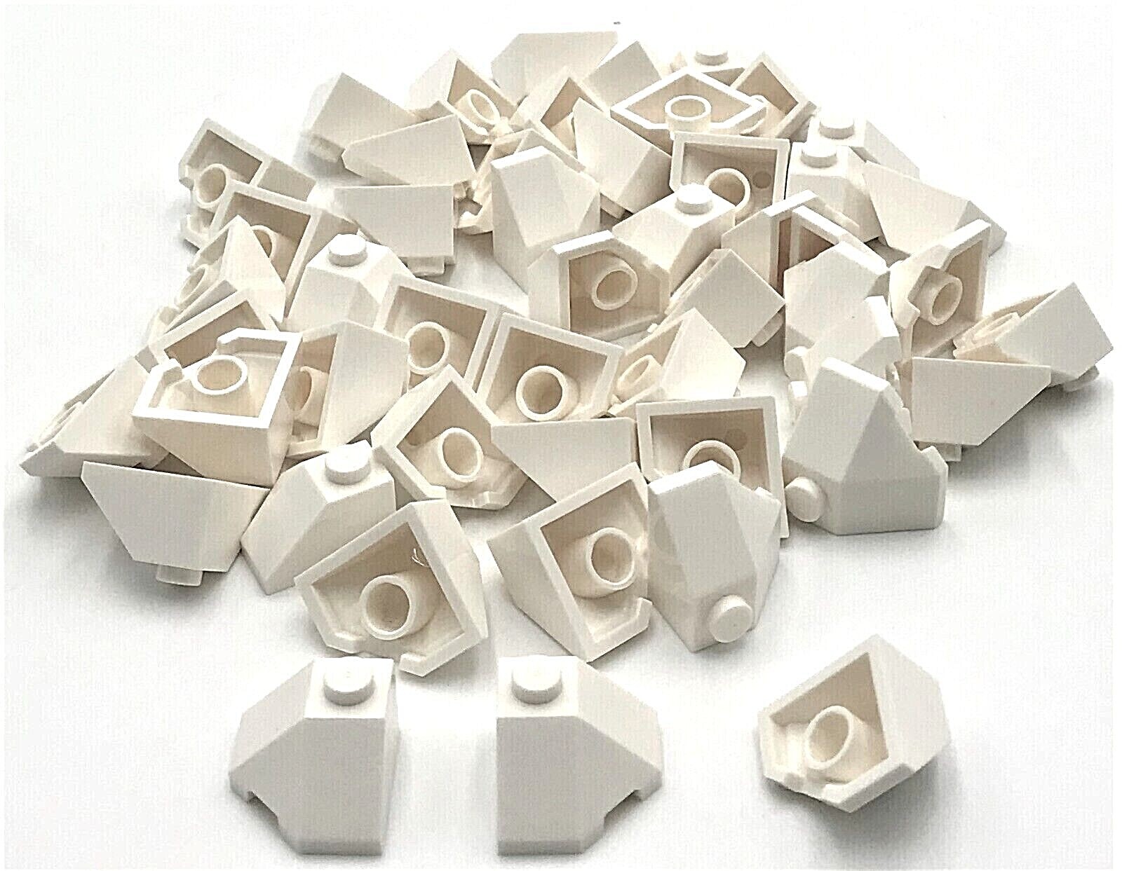 Lego 50 New White Wedge 2 x 2 Slope 45 Corner Sloped Pieces | eBay