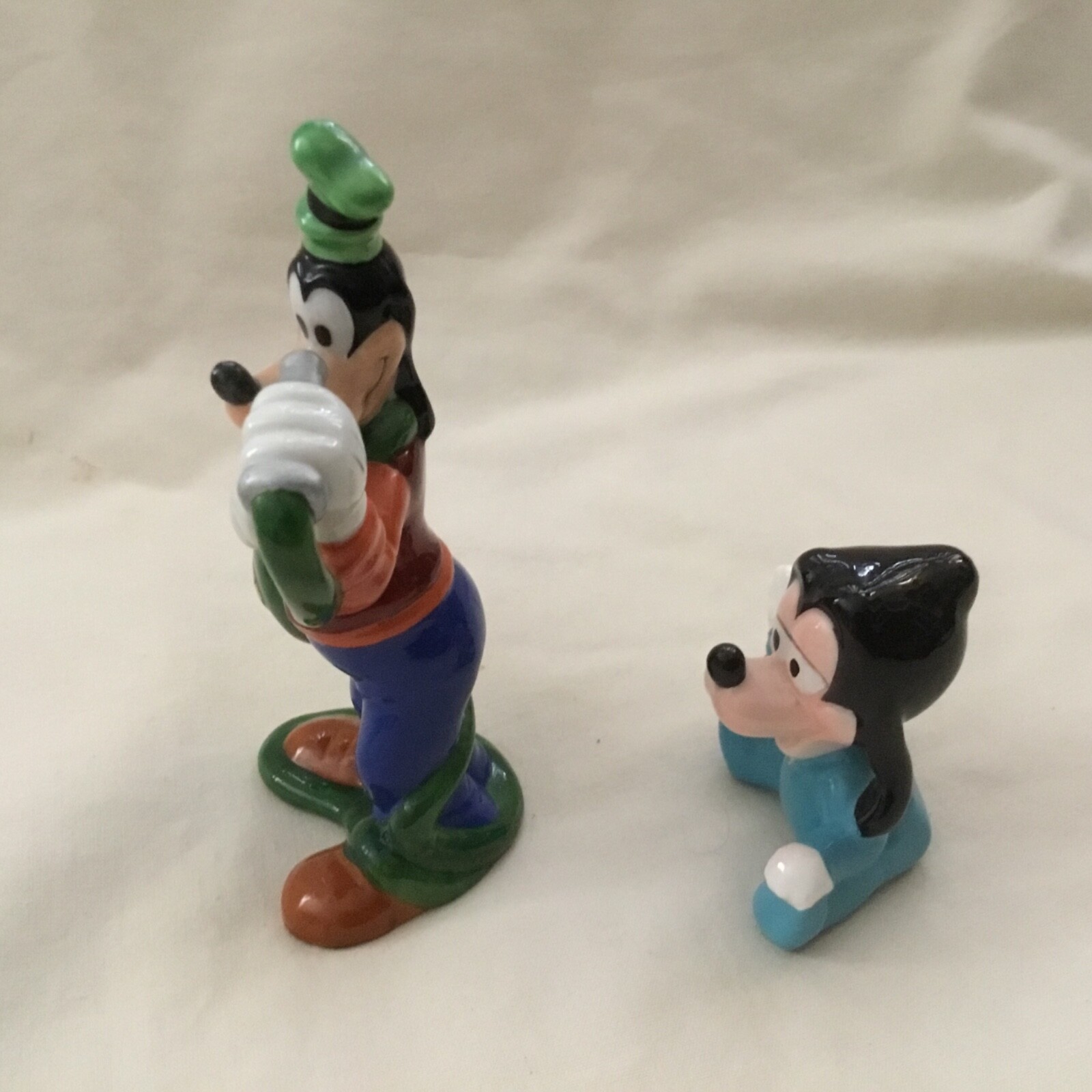 2 Disney Japan GOOFY Figures Statue Figurines Set | eBay