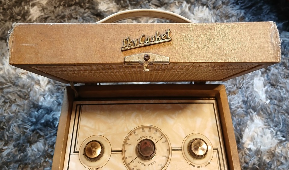 Ever Ready Sky Casket Portable Jewel Box Valve Radio | eBay UK