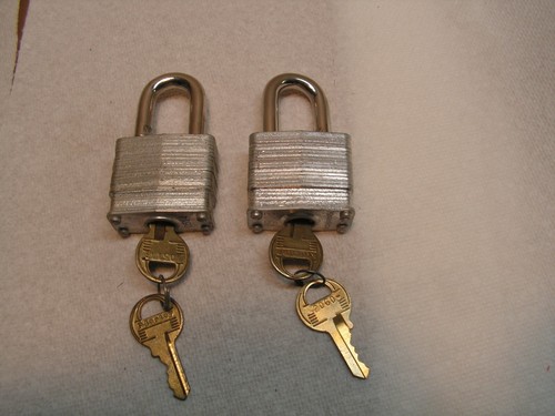 2 Master Lock No Band No. 3 - Heavy Duty Padlocks with 2 Matched Keys ...