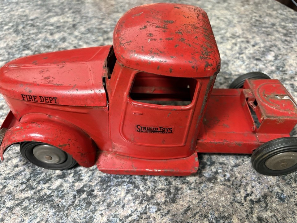 Vintage 1930s-1940s Structo Toys, Fire Dept Truck Cab Only. Pressed ...