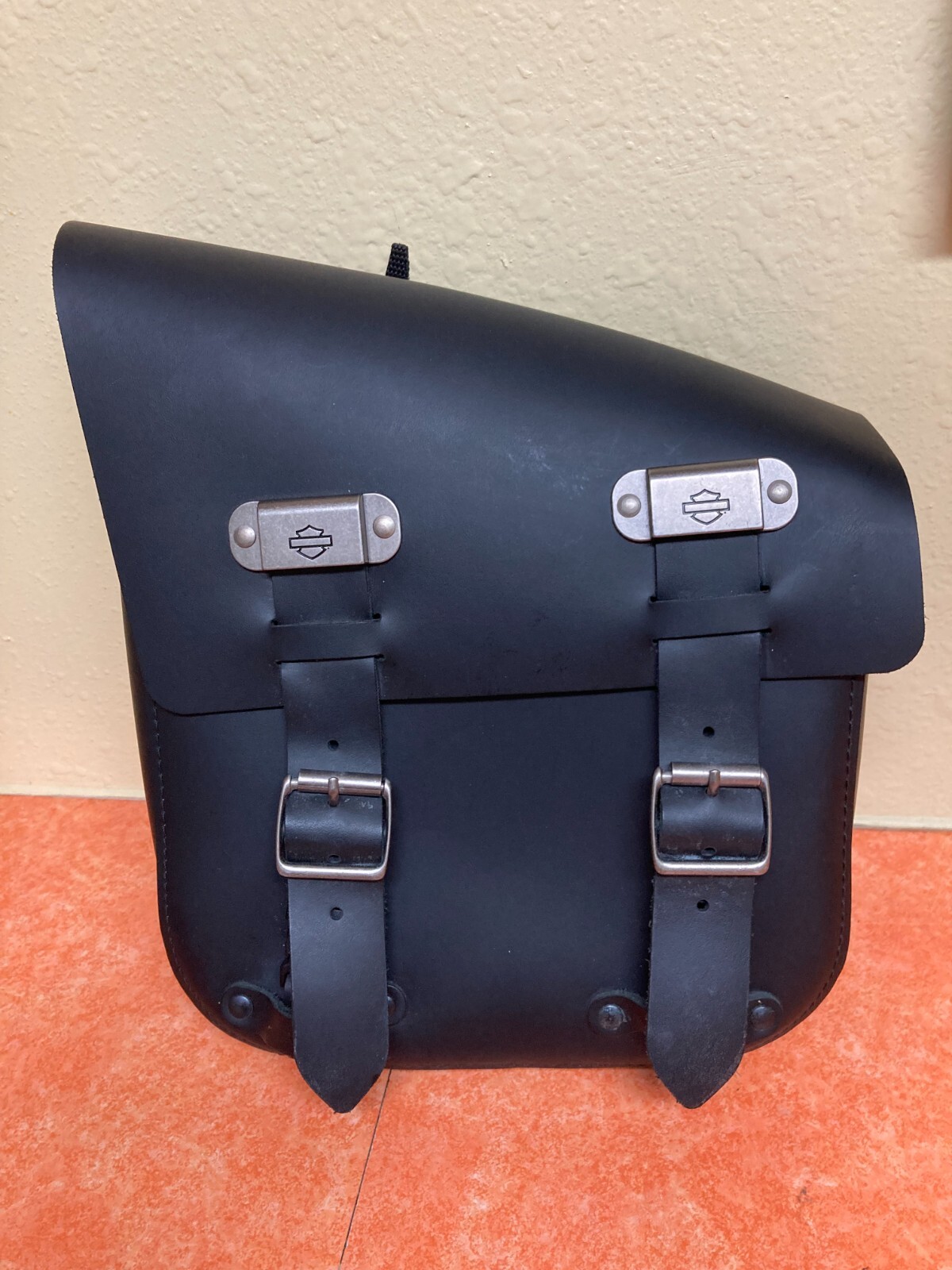 Genuine Harley Davidson Softail Single-sided Swingarm Bag 90201567 for ...