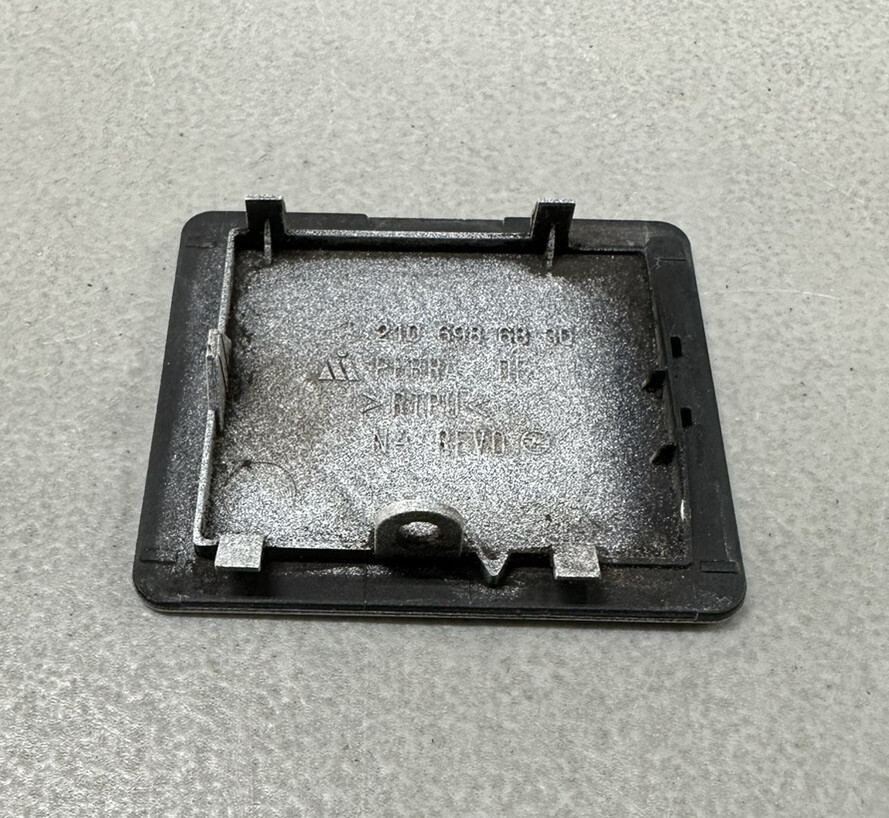 Mercedes-Benz E320 E430 OEM Side Skirt Rocker Panel Jack Plug Cover ...