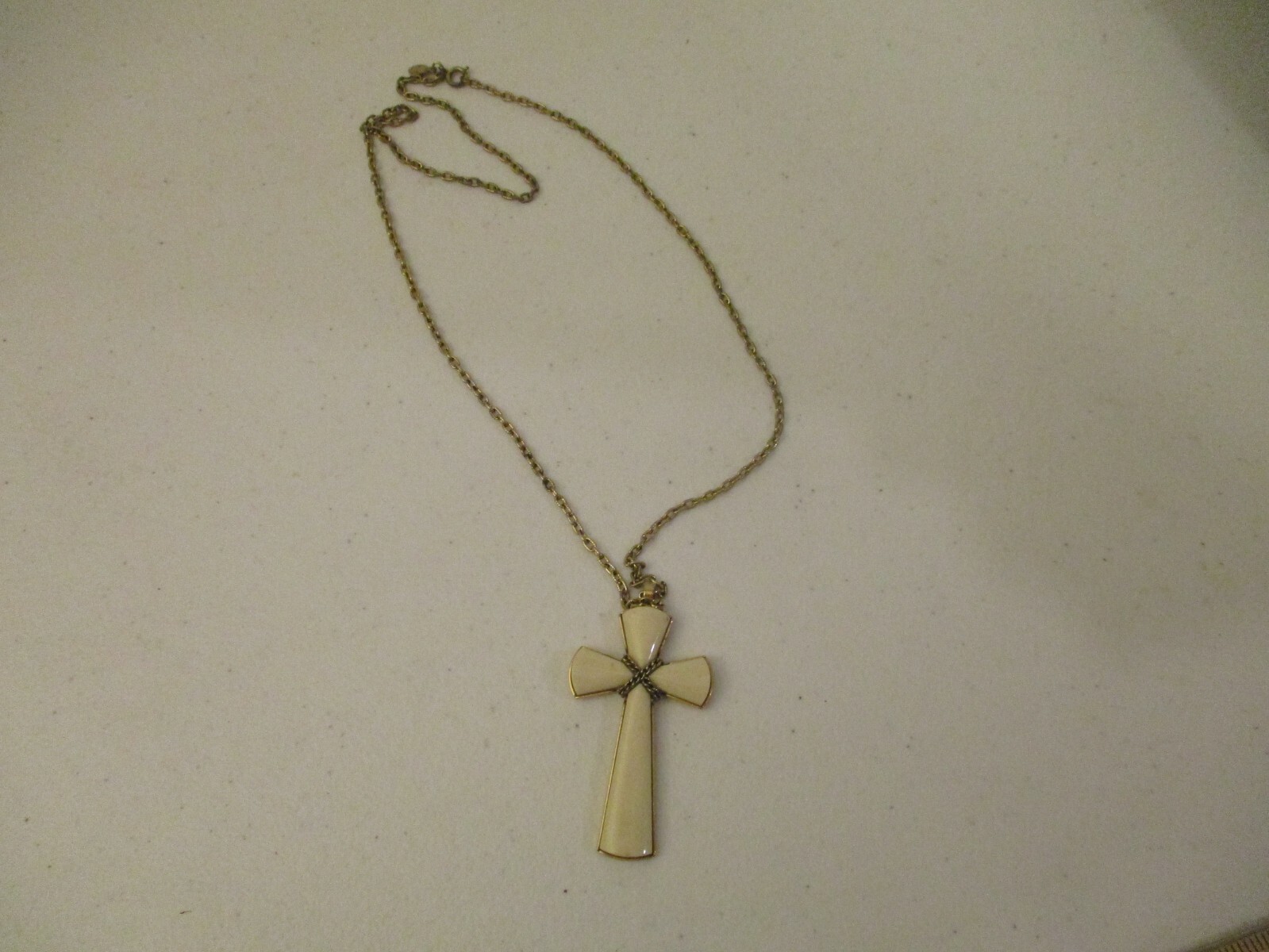 Vintage Avon Ivory color Juliet Cross Necklace w/13-i… - Gem
