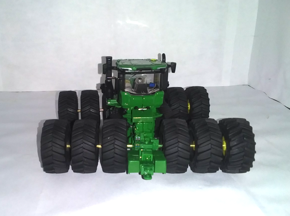 9R 830 John Deere 4WD Tractor on TRIPLE 800 Tires Custom 1:64 ERTL 4 ...