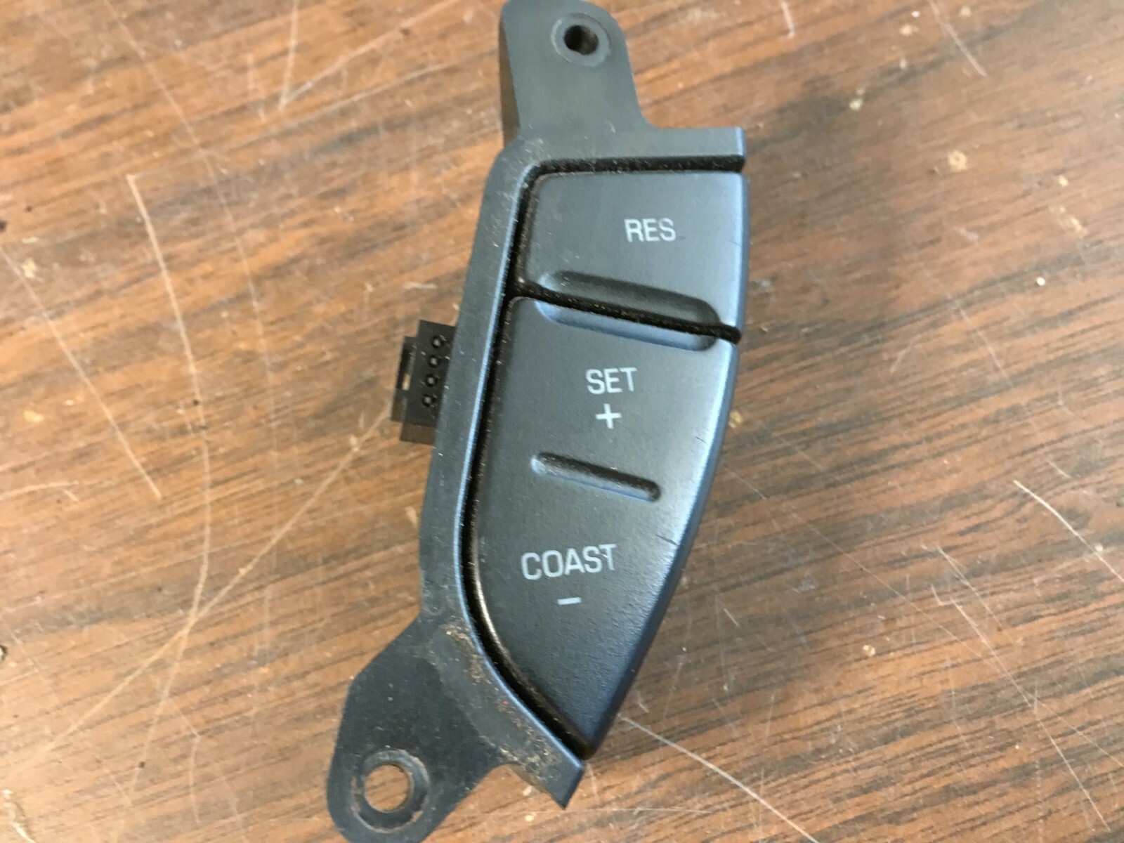 2002-2005 Ford Explorer Cruise Control Switch Hard Button RH Side Set ...